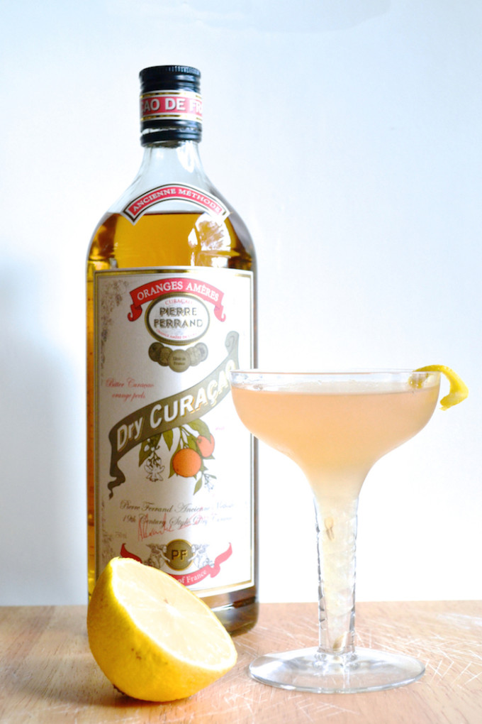 The 30s Club - A Cocktail - THE HIVE