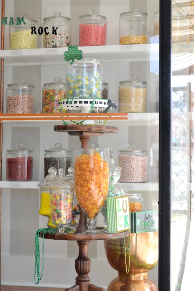 Like A Kid In A Candy Store - THE HIVE